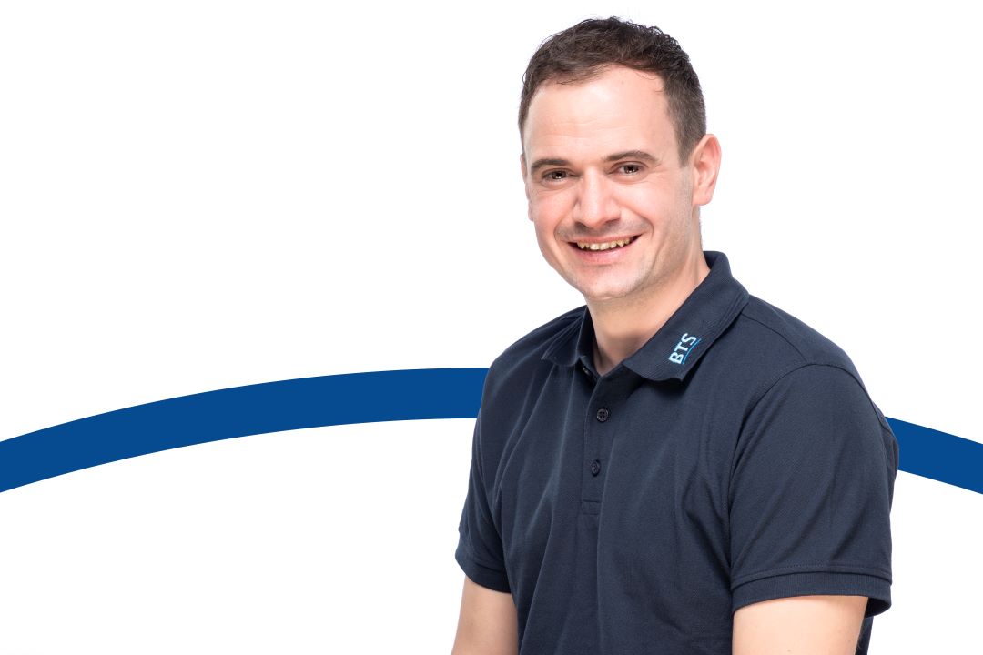 Ein Team, verschiedene Regionen, ein Ziel - trocken bauen und entspannt ...